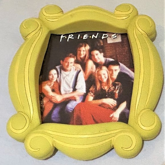 Warner Bros. | Accents | Friends Tv Show Peephole Magnetic Photo Frame ...